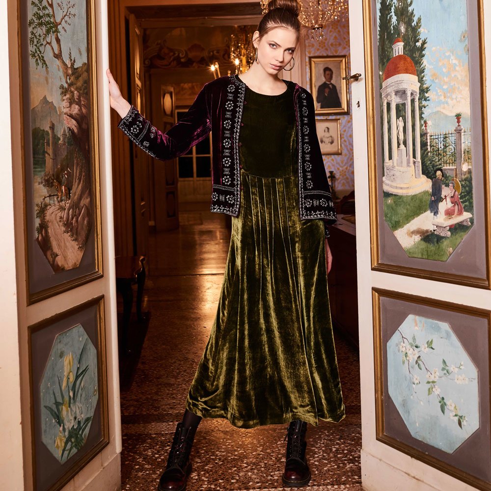 Silk Velvet – Dandy Brooks